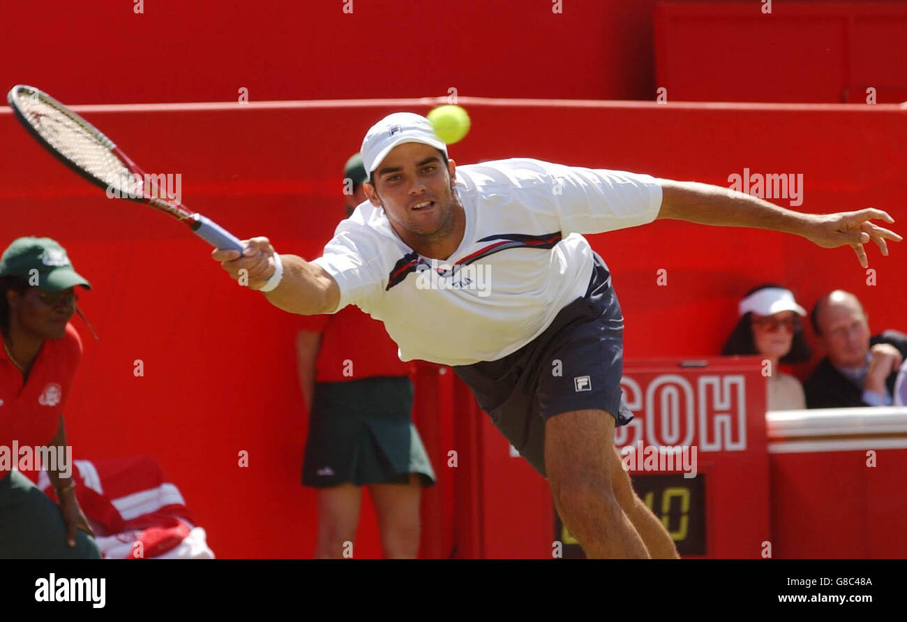 Tennis - Stella Artois Championship 2005 - Second Round - Andy Roddick v Mark Philippoussis ...