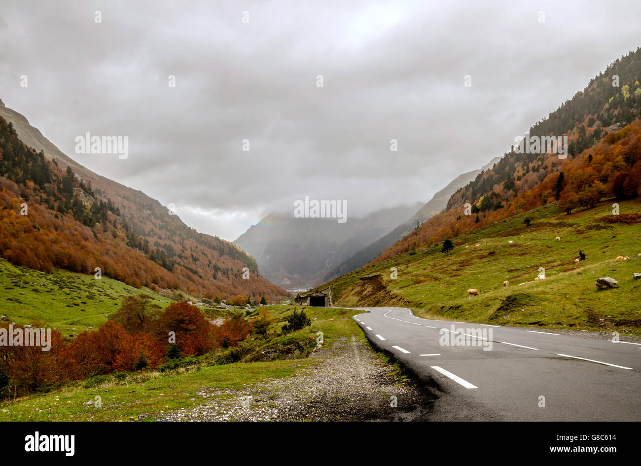 Urdos pyrenees atlantiques hi-res stock photography and images - Alamy