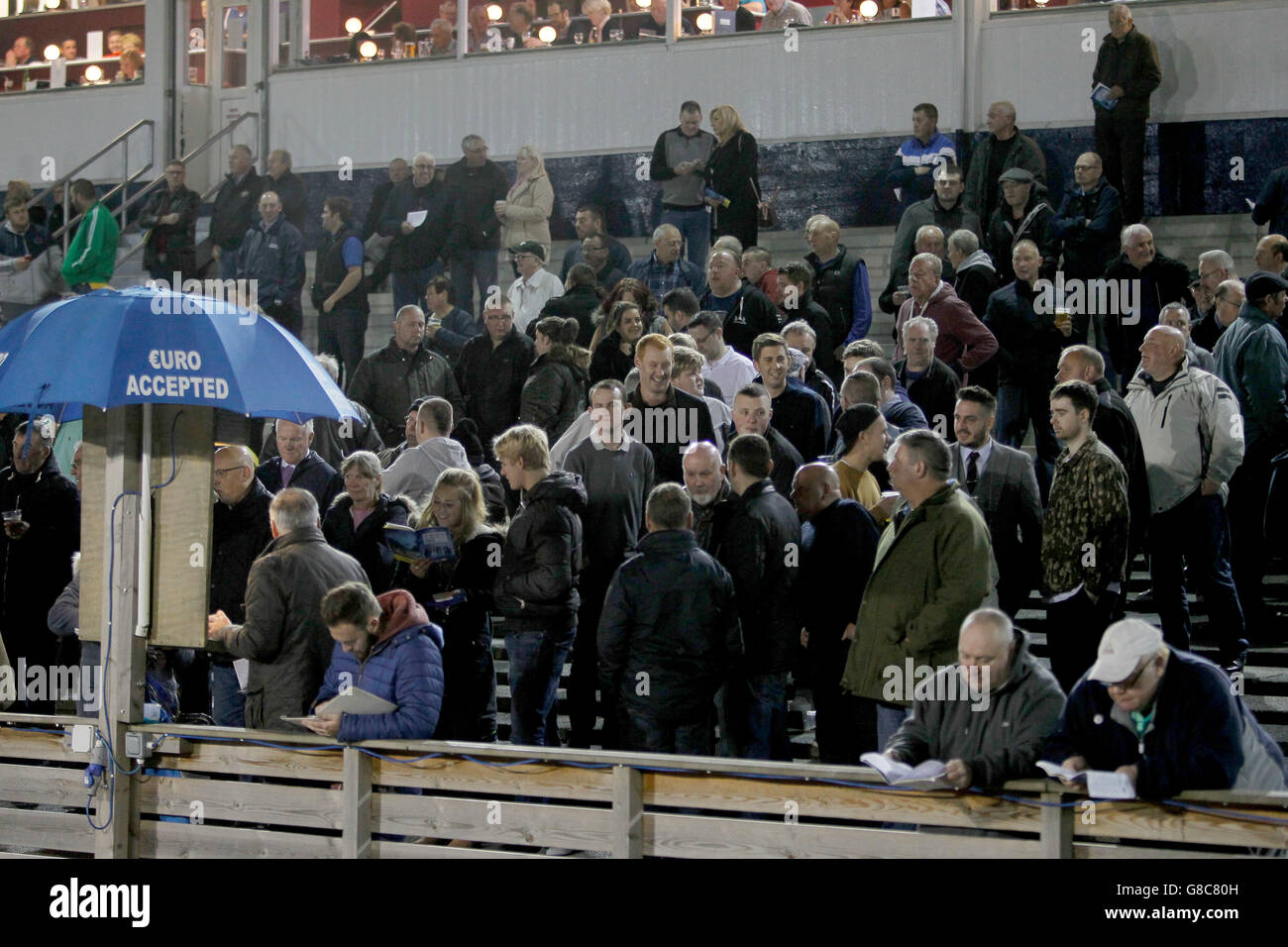 Big crowds at the All England Cup final, Newcastle Greyhound Stadium ...