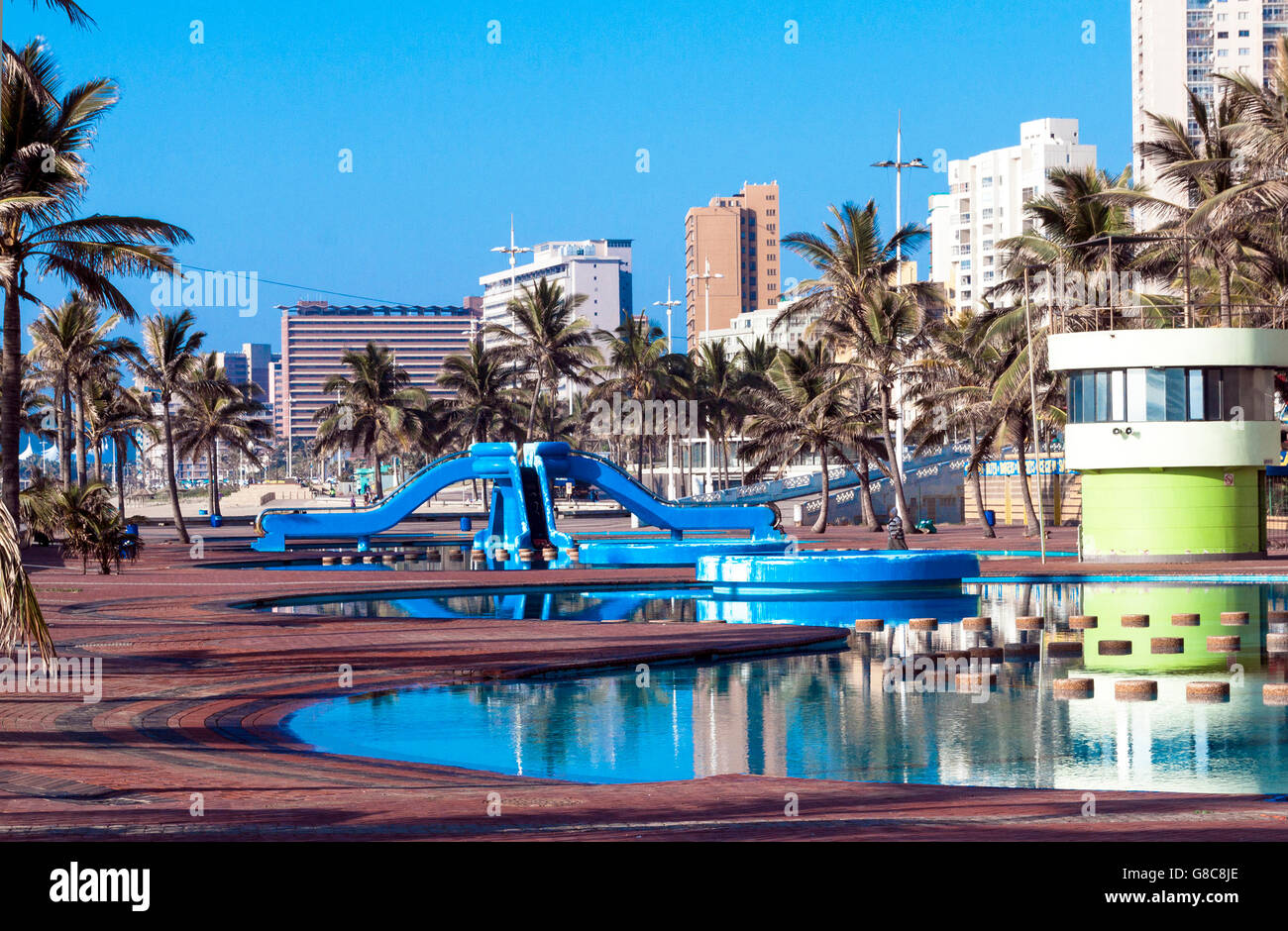 South africa durban swimming pool hi-res stock photography and images ...