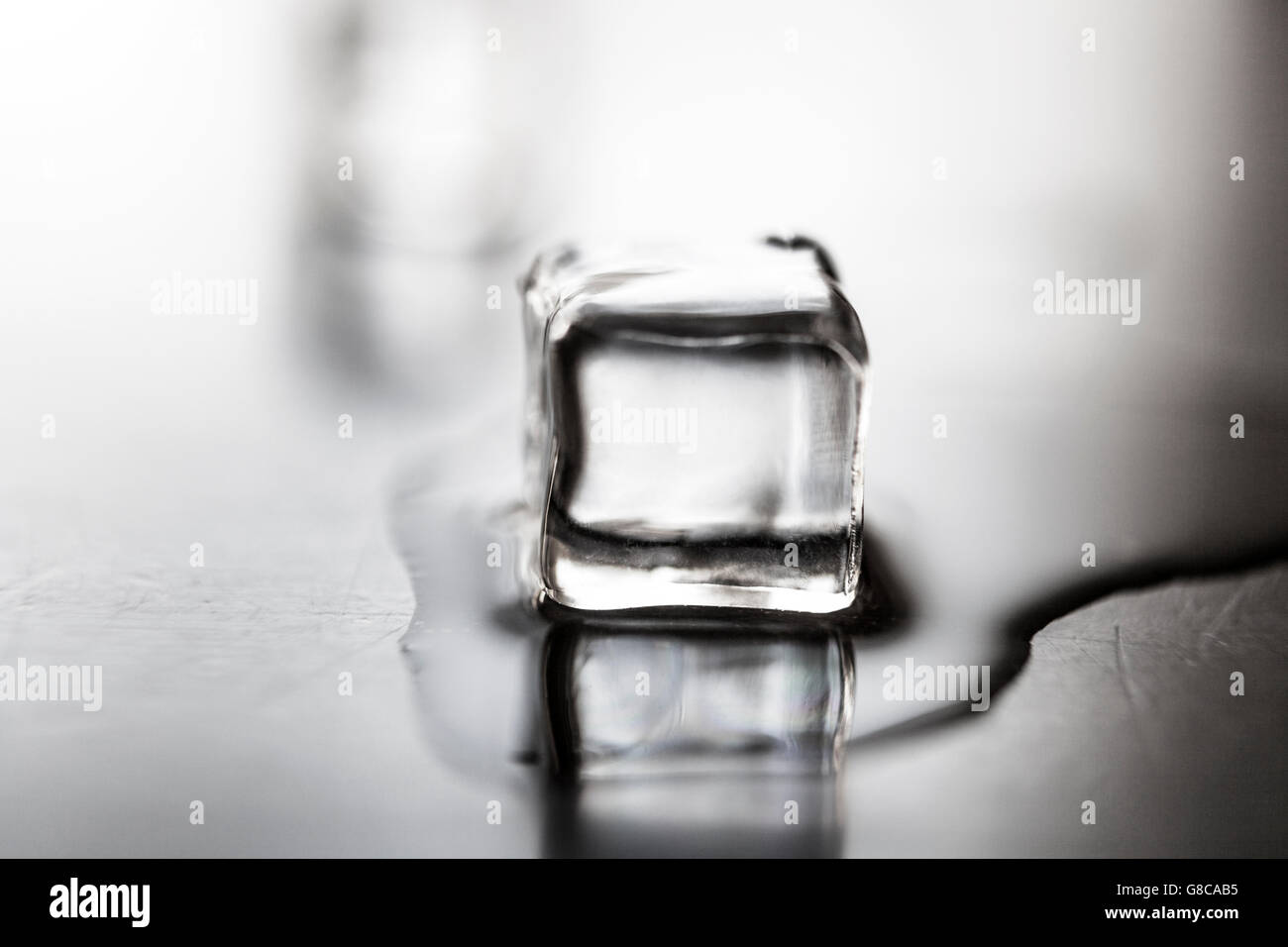 Ice crystal refraction hi-res stock photography and images - Alamy