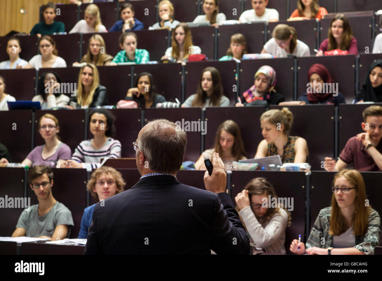 Lecture hall university hi-res stock photography and images - Alamy