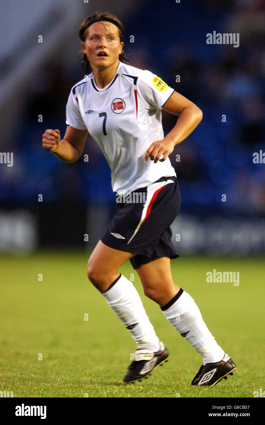 Trine hi-res stock photography and images - Alamy