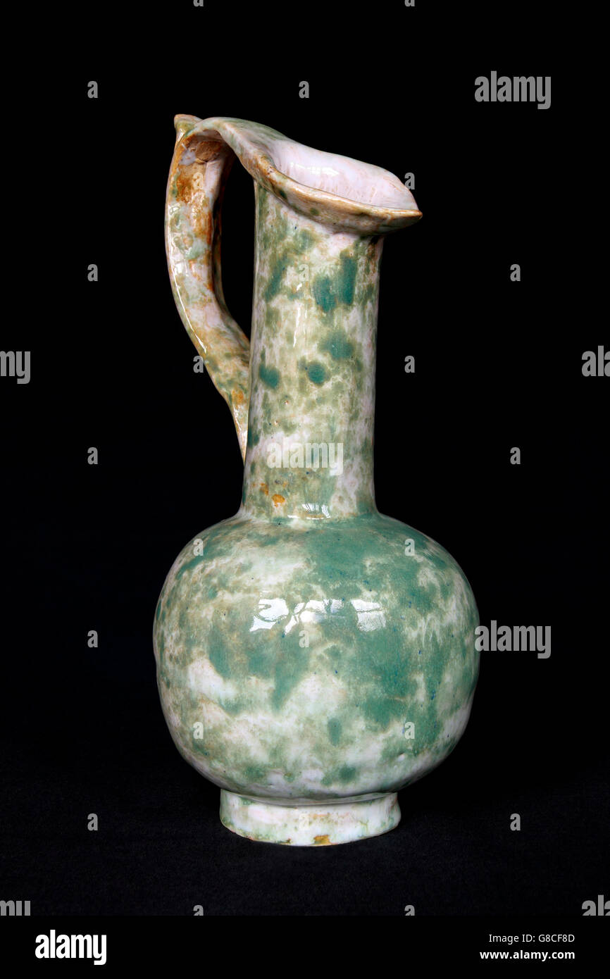 Ceramic vase jug with handle hi-res stock photography and images - Alamy