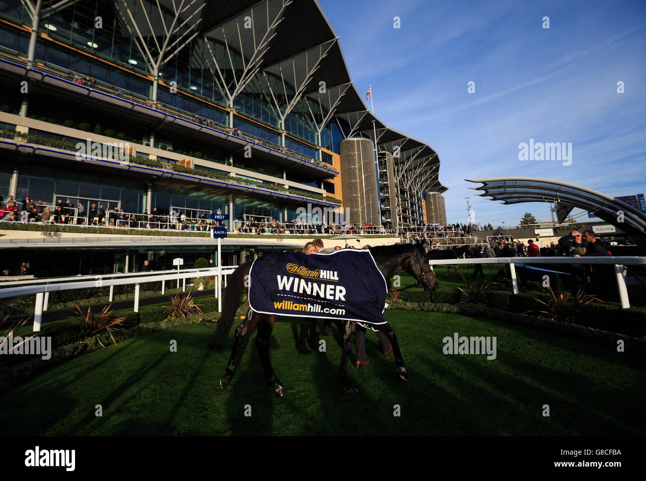 Winners circle hi-res stock photography and images - Alamy