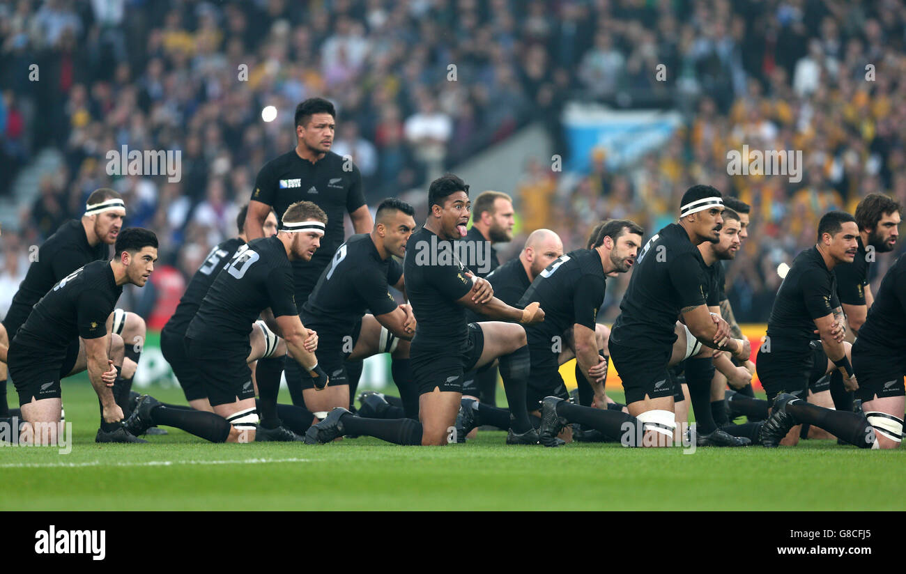 Haka new zealand rugby 2015 hi-res stock photography and images - Alamy