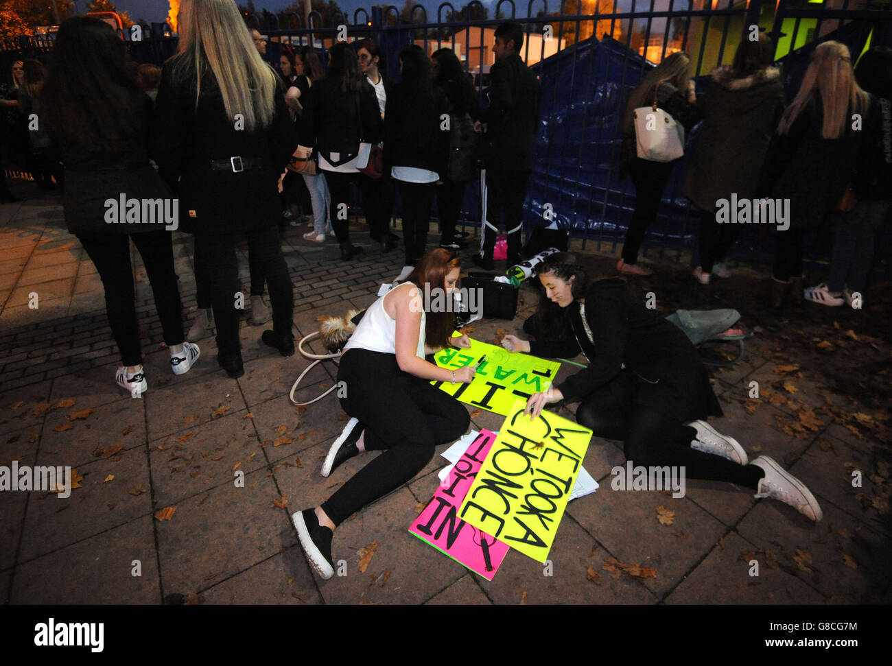 One Direction fans writing placards outside the Sheffield Arena ...