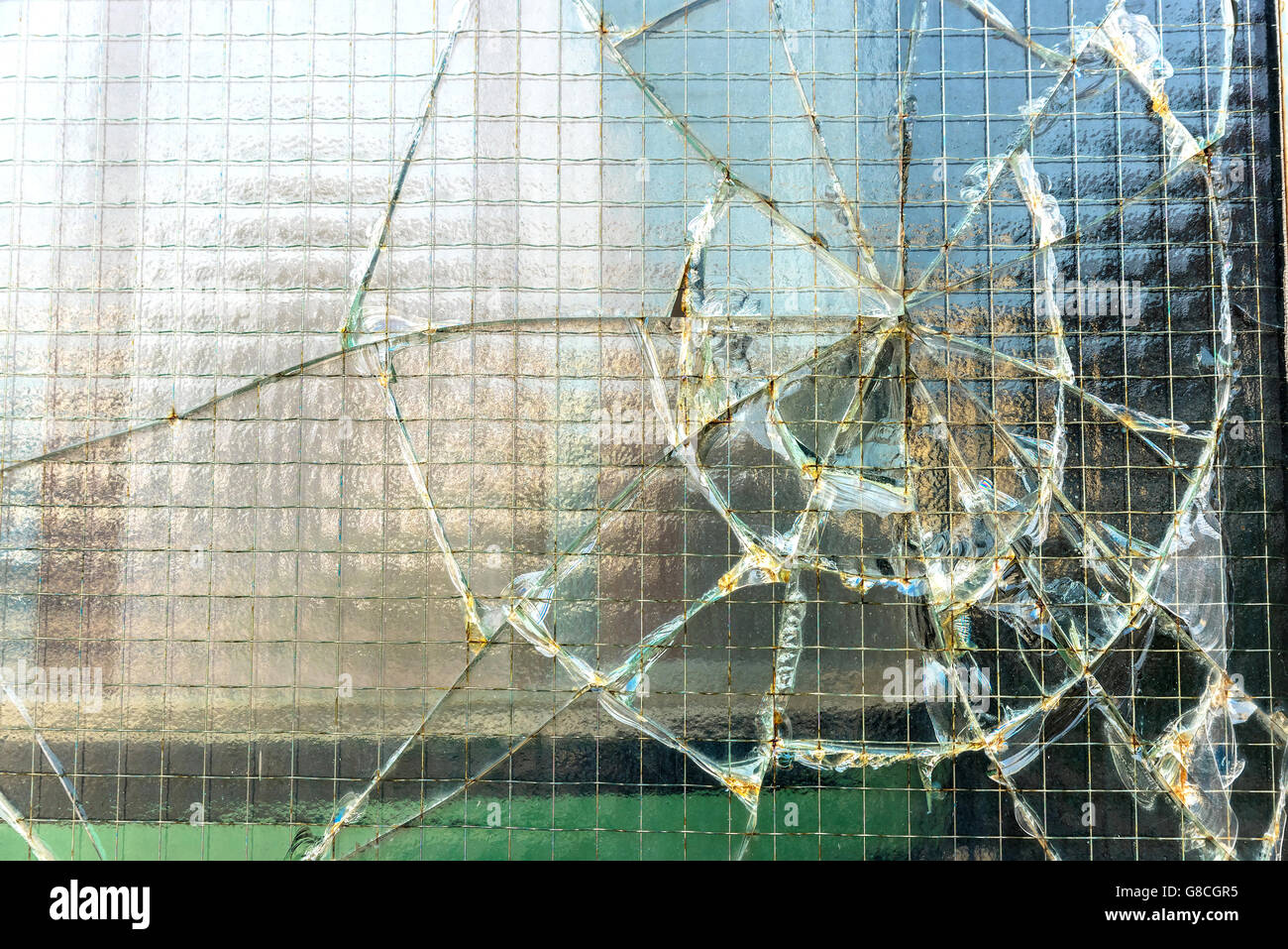 A broken industrial window Stock Photo - Alamy
