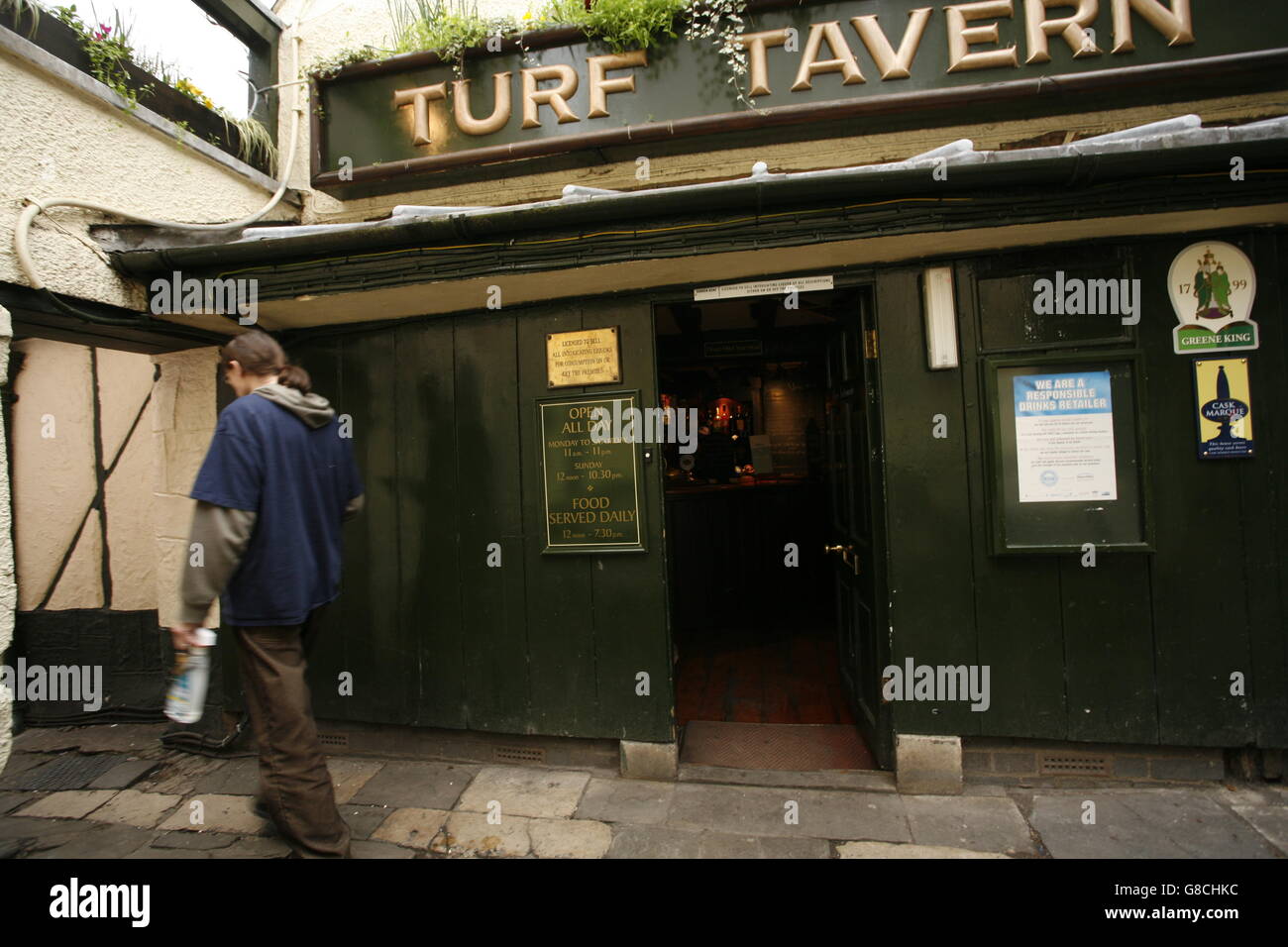 Oxford Pubs. The Turf Tavern is a 14th Century pub leaning up against ...