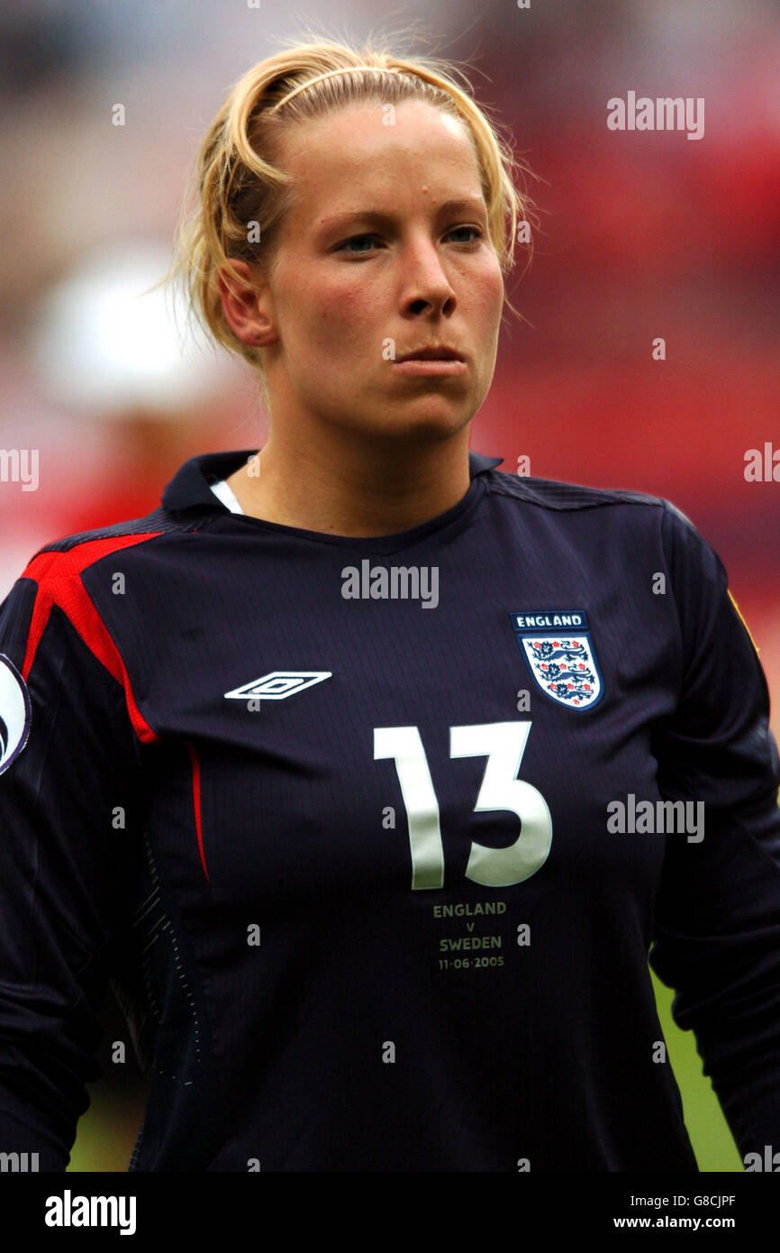 England goalkeeper rachel brown hi-res stock photography and images - Alamy