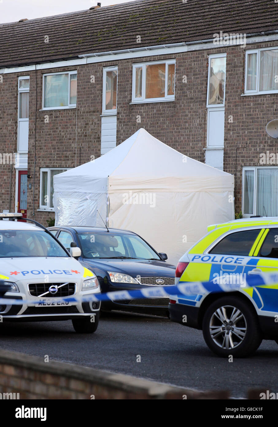 Police stand-off shooting Stock Photo - Alamy