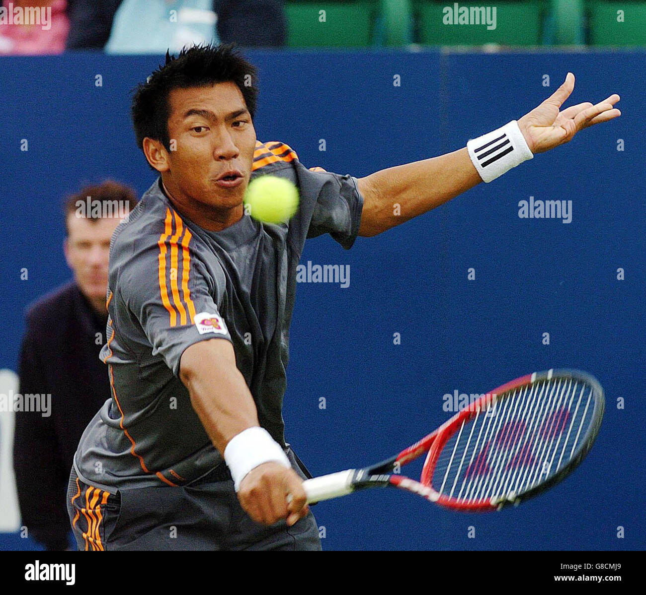 Richard gasquet returns to defending champion paradorn srichaphan hi ...