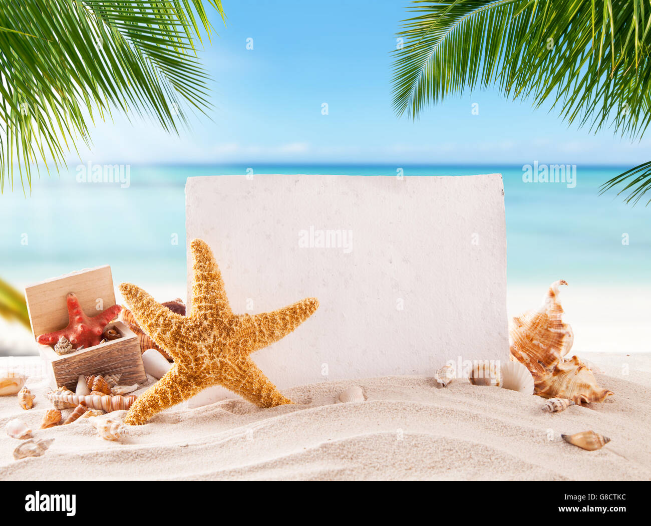 Blank paper beach hi-res stock photography and images - Alamy
