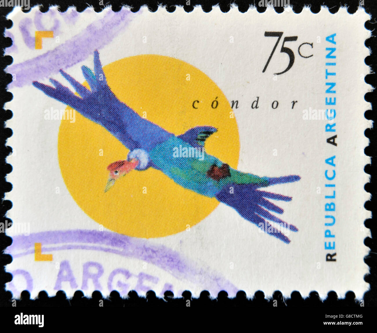 ARGENTINA - CIRCA 1995: A stamp printed in Argentina shows a condor ...