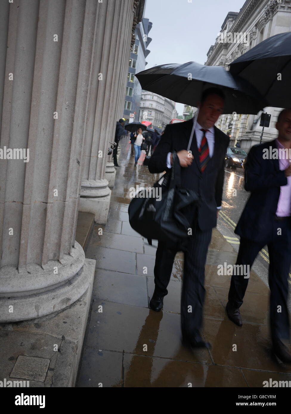 Weather shelter hi-res stock photography and images - Alamy