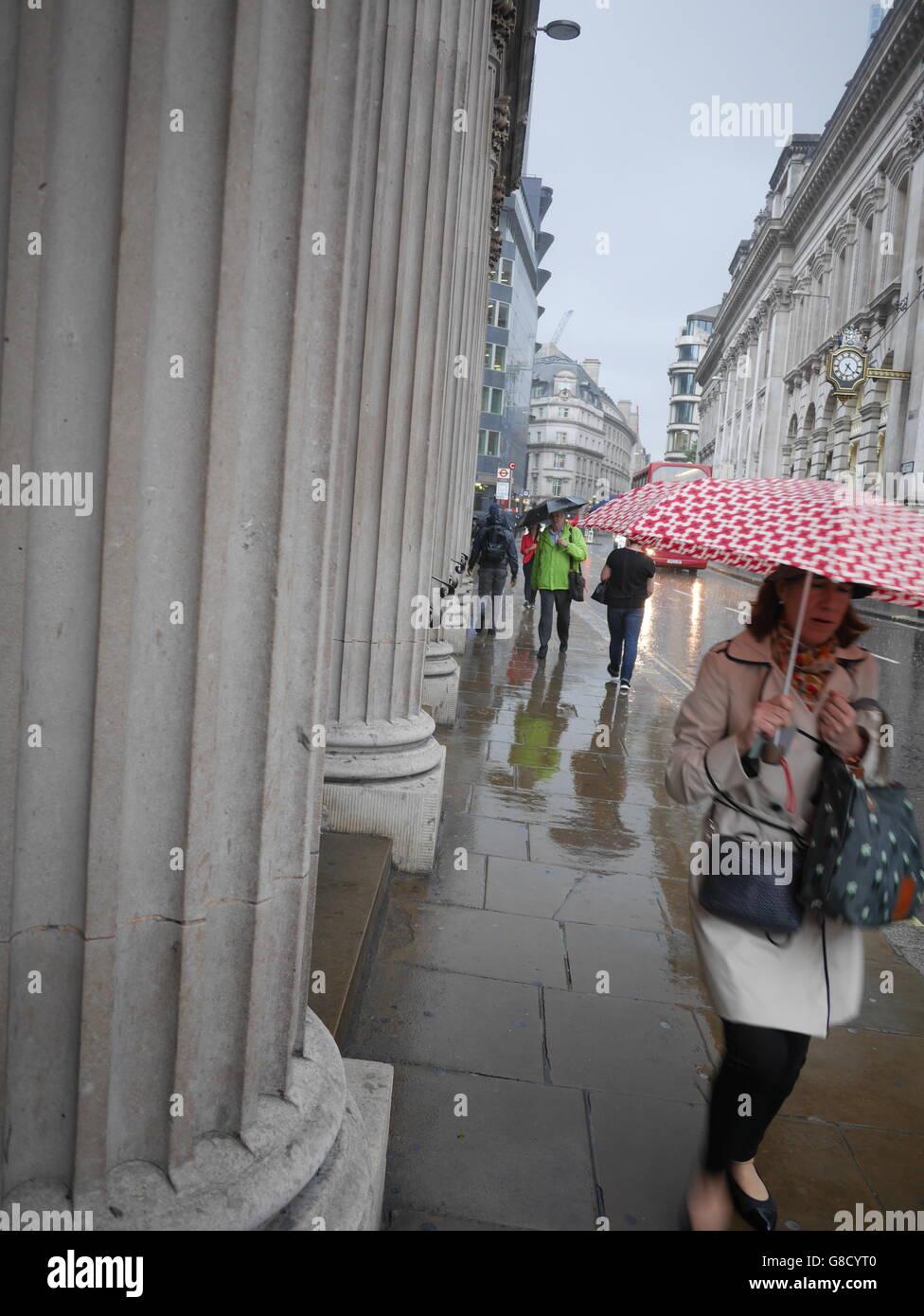 Weather shelter hi-res stock photography and images - Alamy