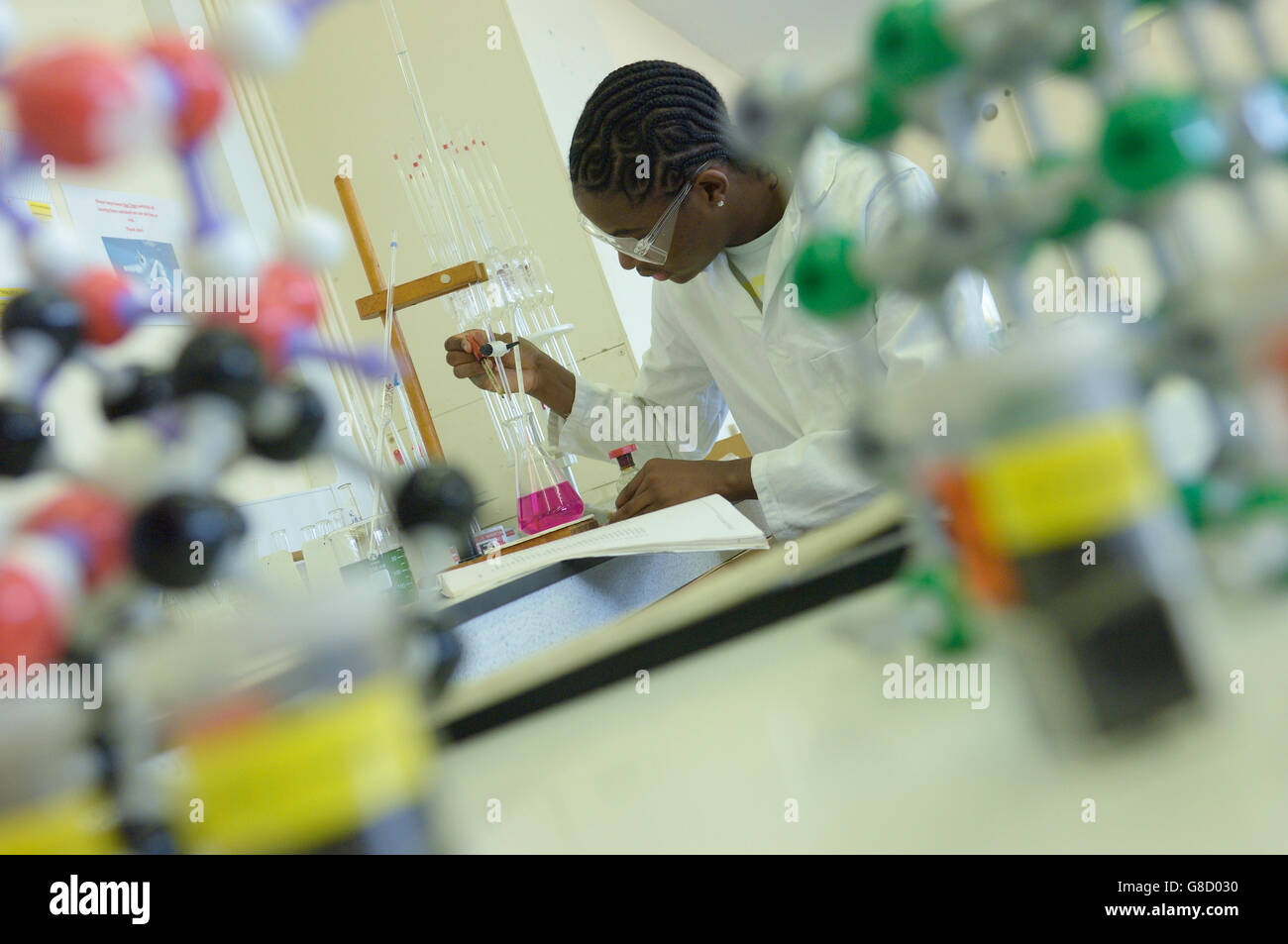 Science practicals hi-res stock photography and images - Alamy