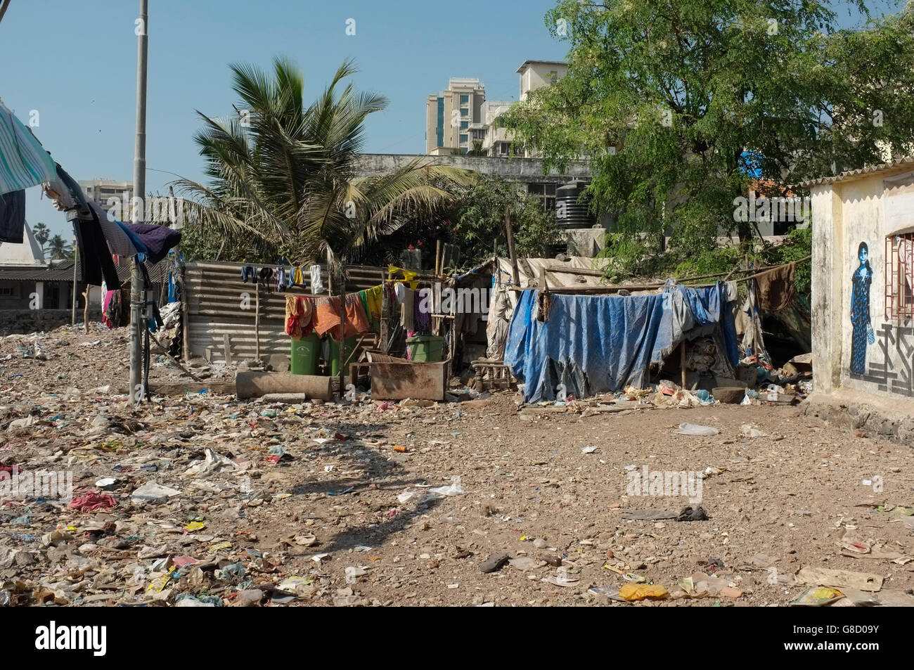 the beach front at the slum area of chimbai village, bandra, mumbai ...