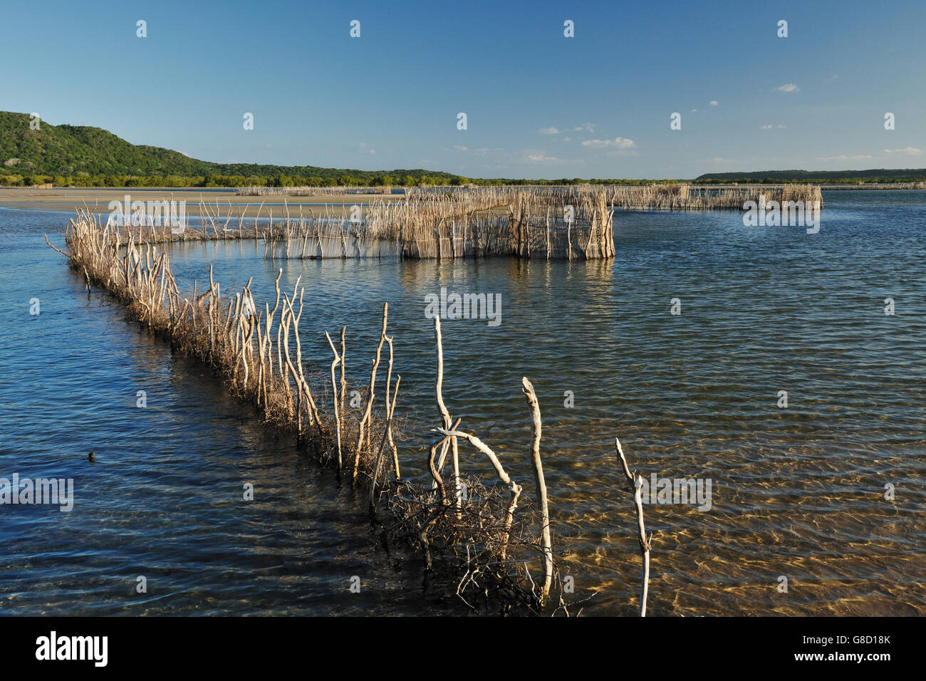 Africa fish traps fishing hi-res stock photography and images - Alamy