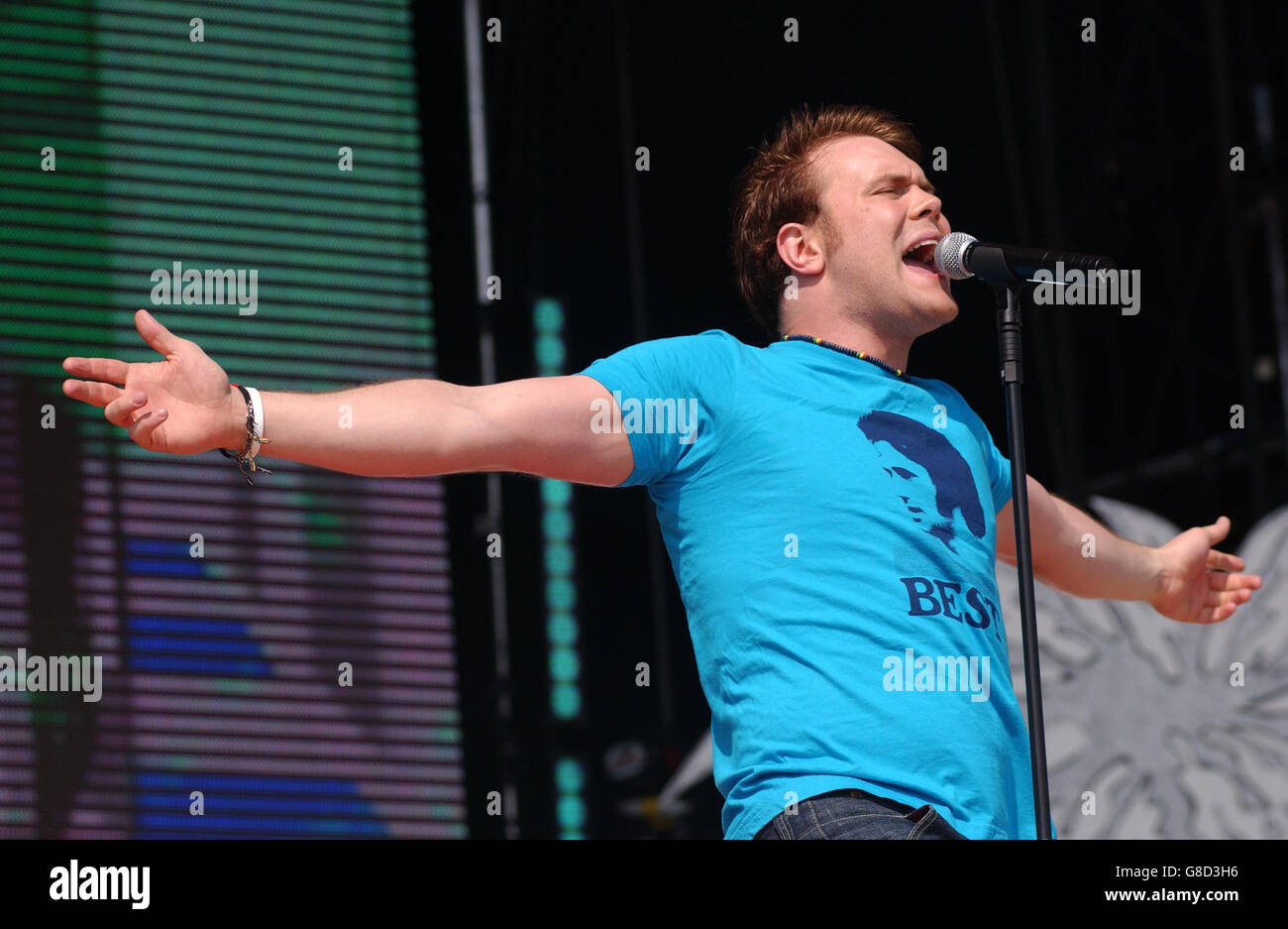 Singer Daniel Bedingfield performs onstage Stock Photo - Alamy