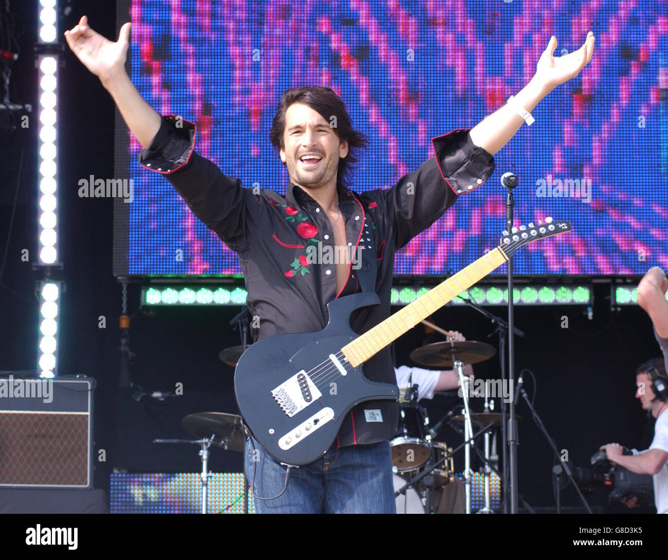 Body Rockers perform onstage Stock Photo - Alamy