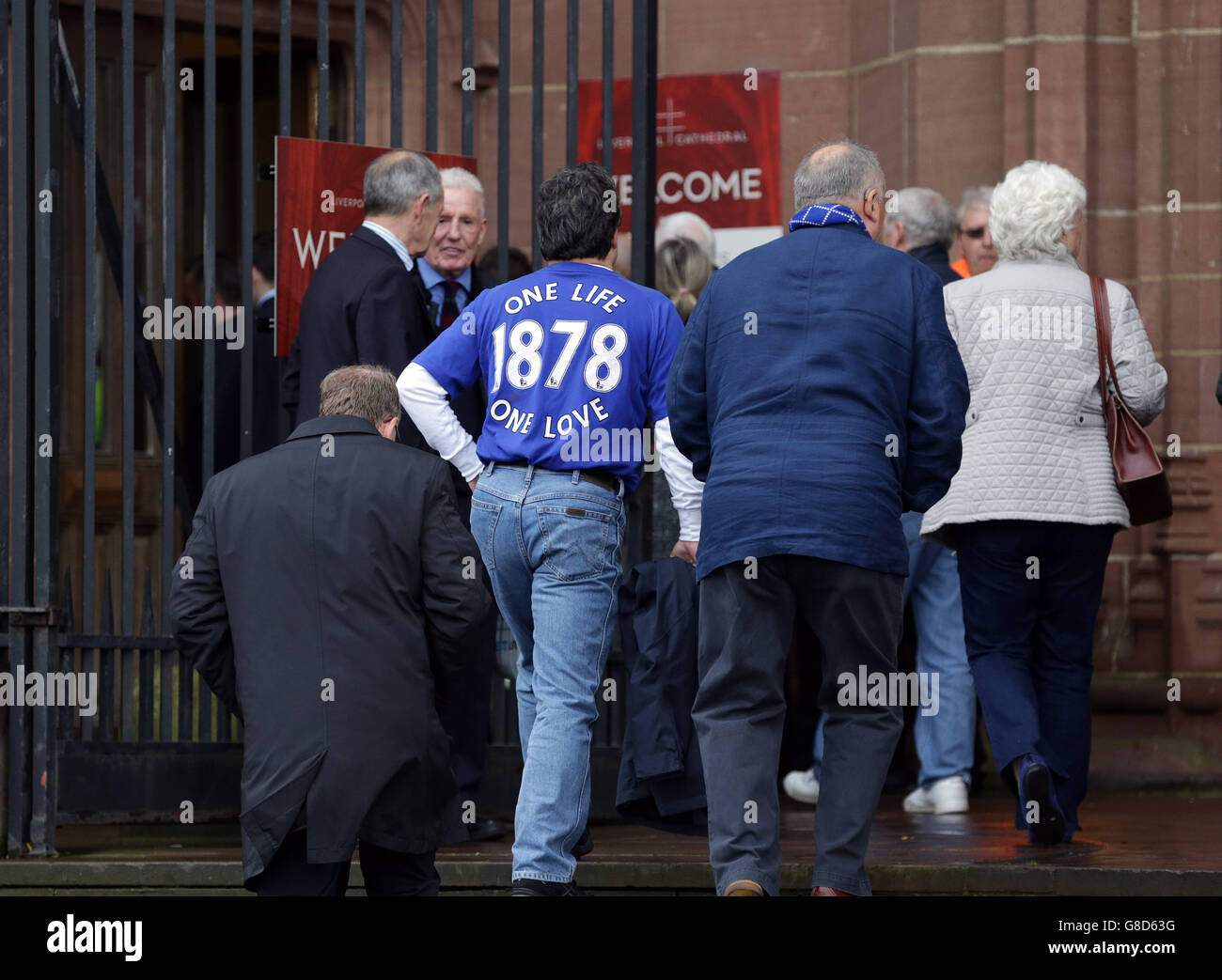 Mourners make their way into the cathedral for the funeral service of ...
