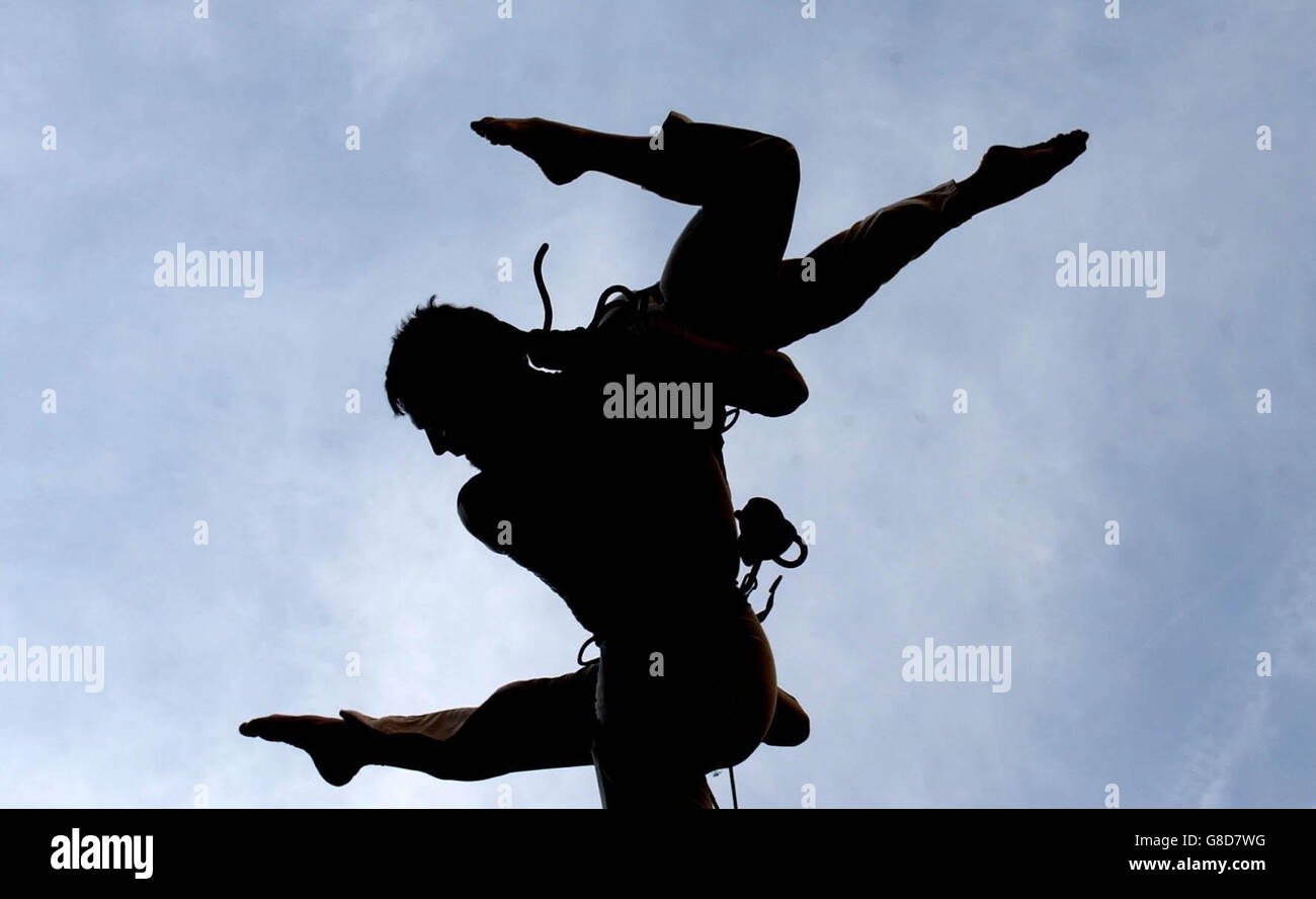 Fin Walker's 'Why?" - Piazza in Covent Garden Stock Photo - Alamy