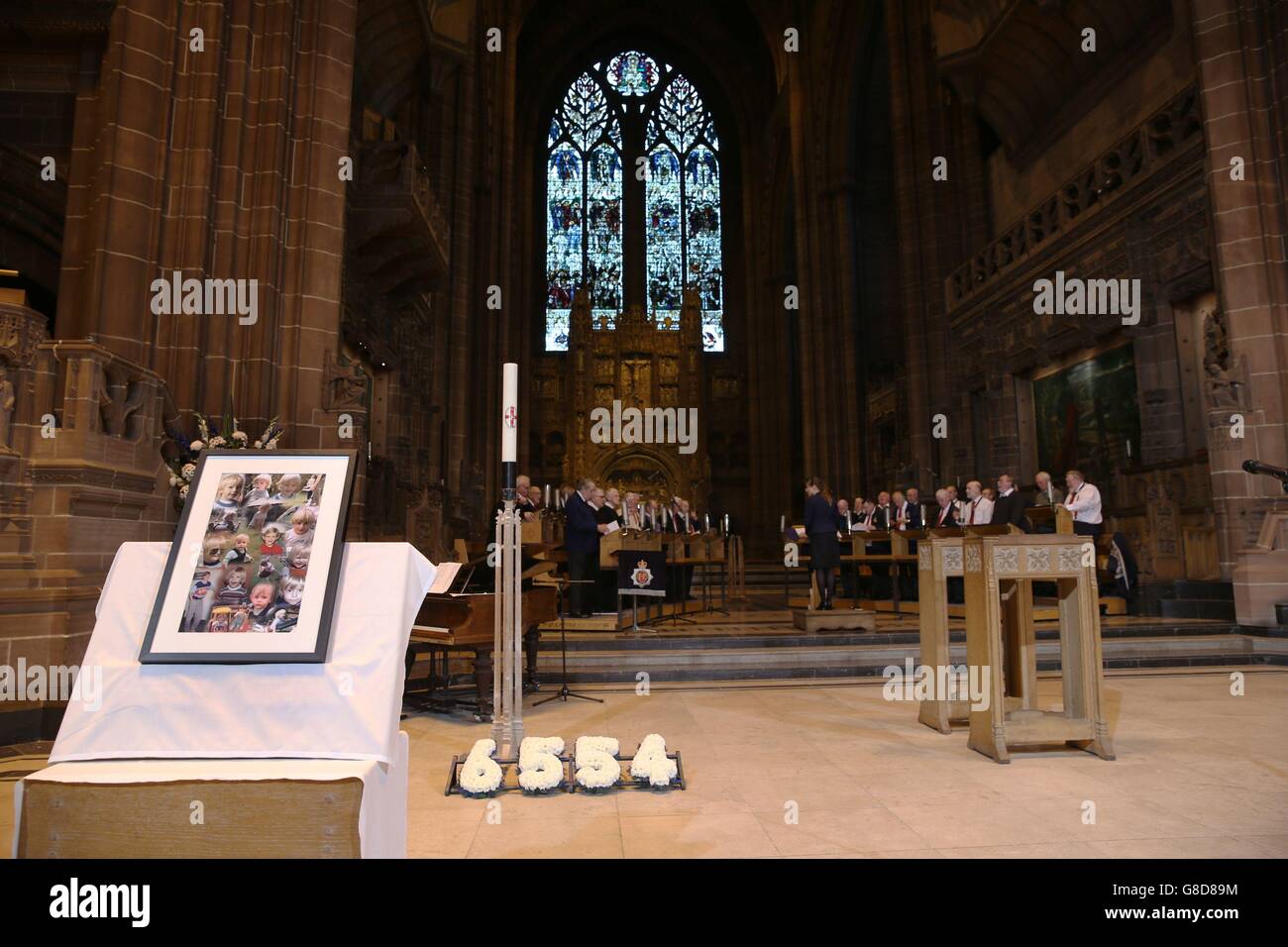 Pc david phillips funeral hi-res stock photography and images - Alamy