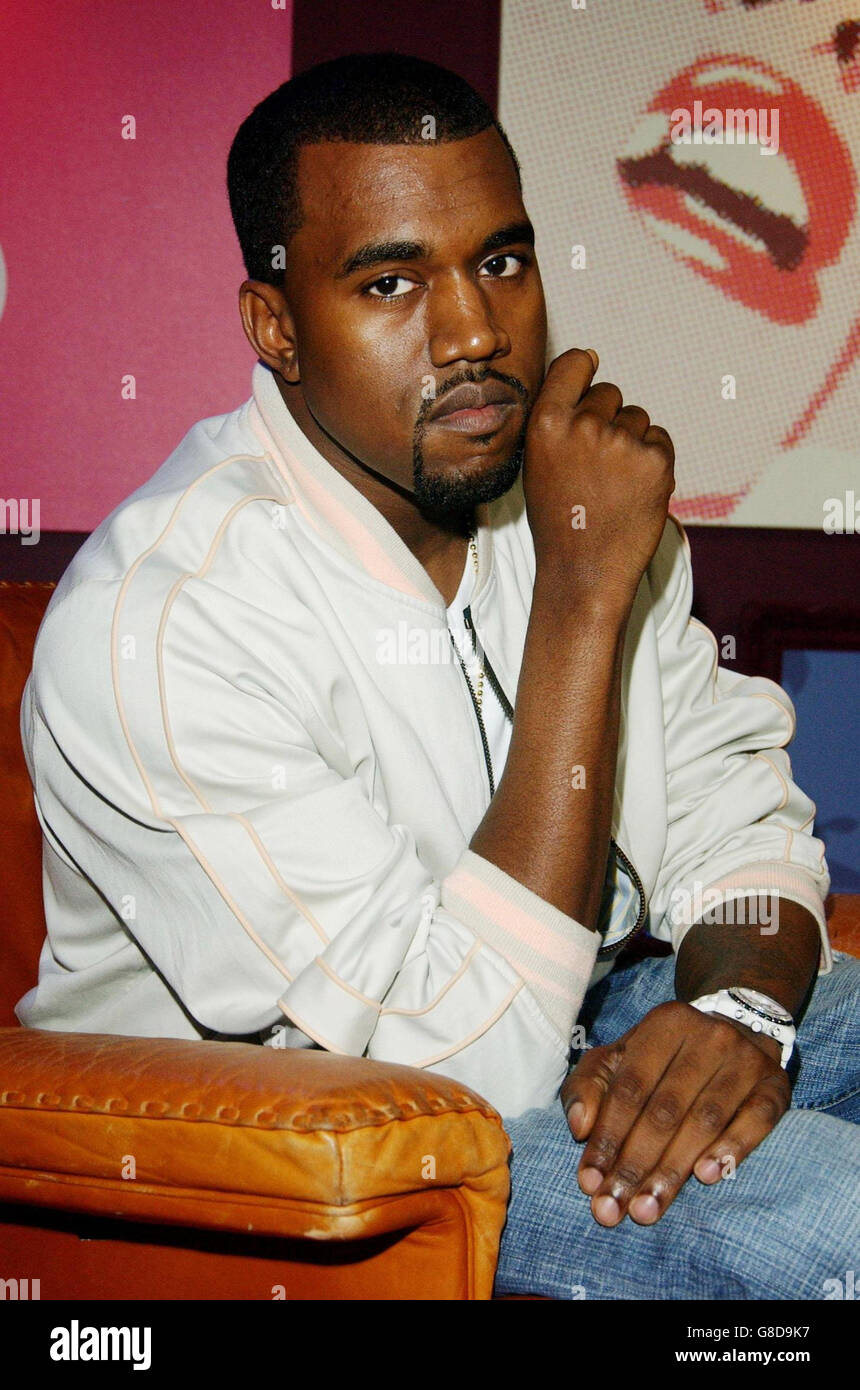 MTV TRL - Total Request Live Show - Leicester Square Studios Stock ...