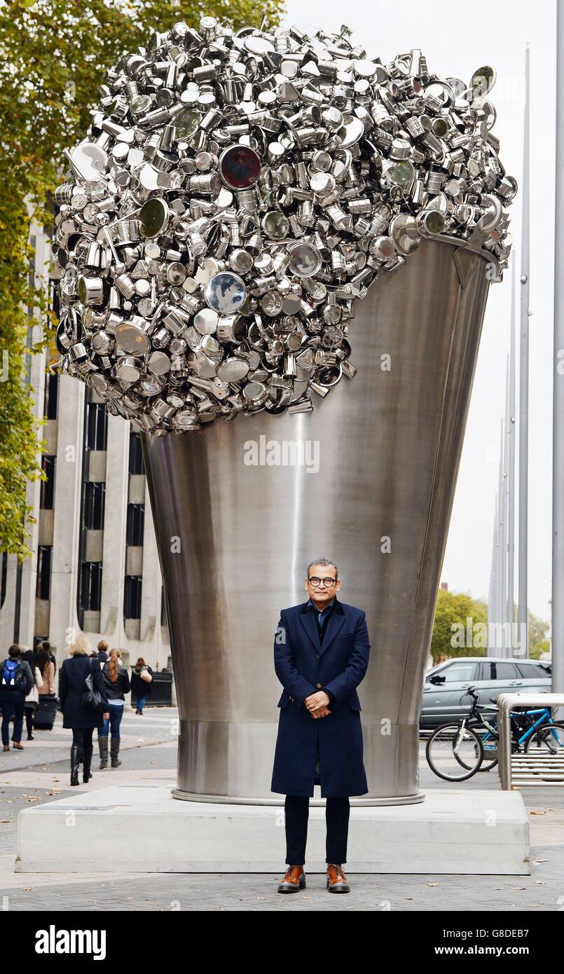 Subodh Gupta's Instagram, Twitter & Facebook on IDCrawl