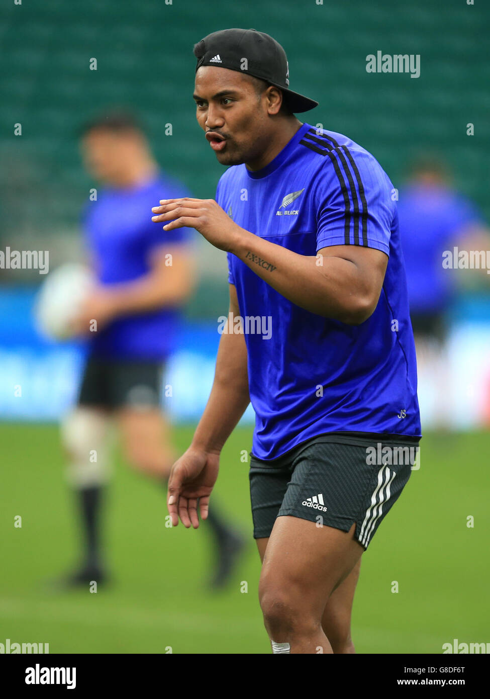 All blacks rugby captains run hi-res stock photography and images - Alamy