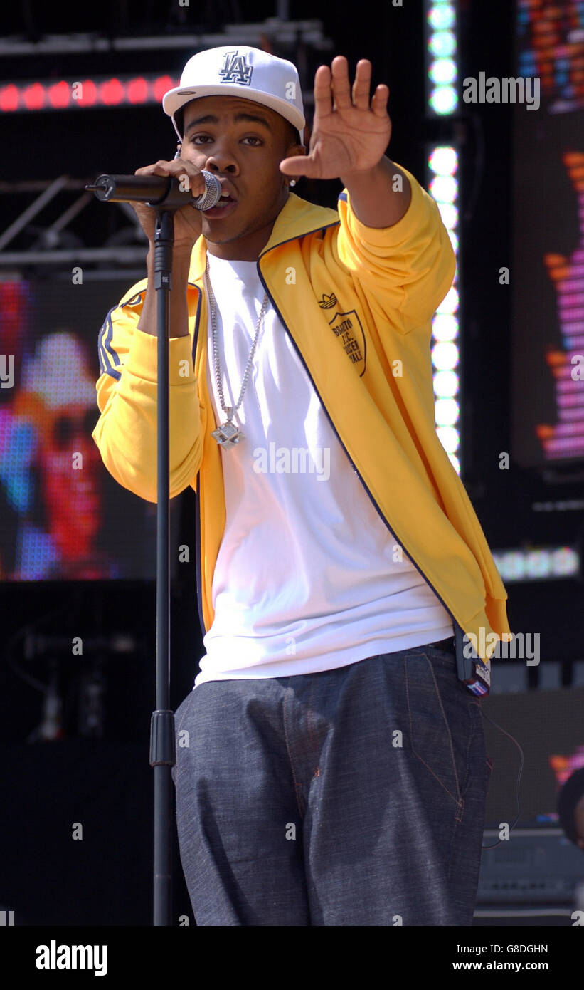 Singer mario performs onstage hi-res stock photography and images - Alamy