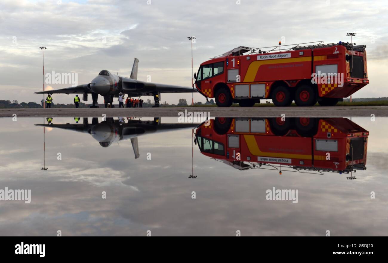 Vulcan's final flight Stock Photo - Alamy