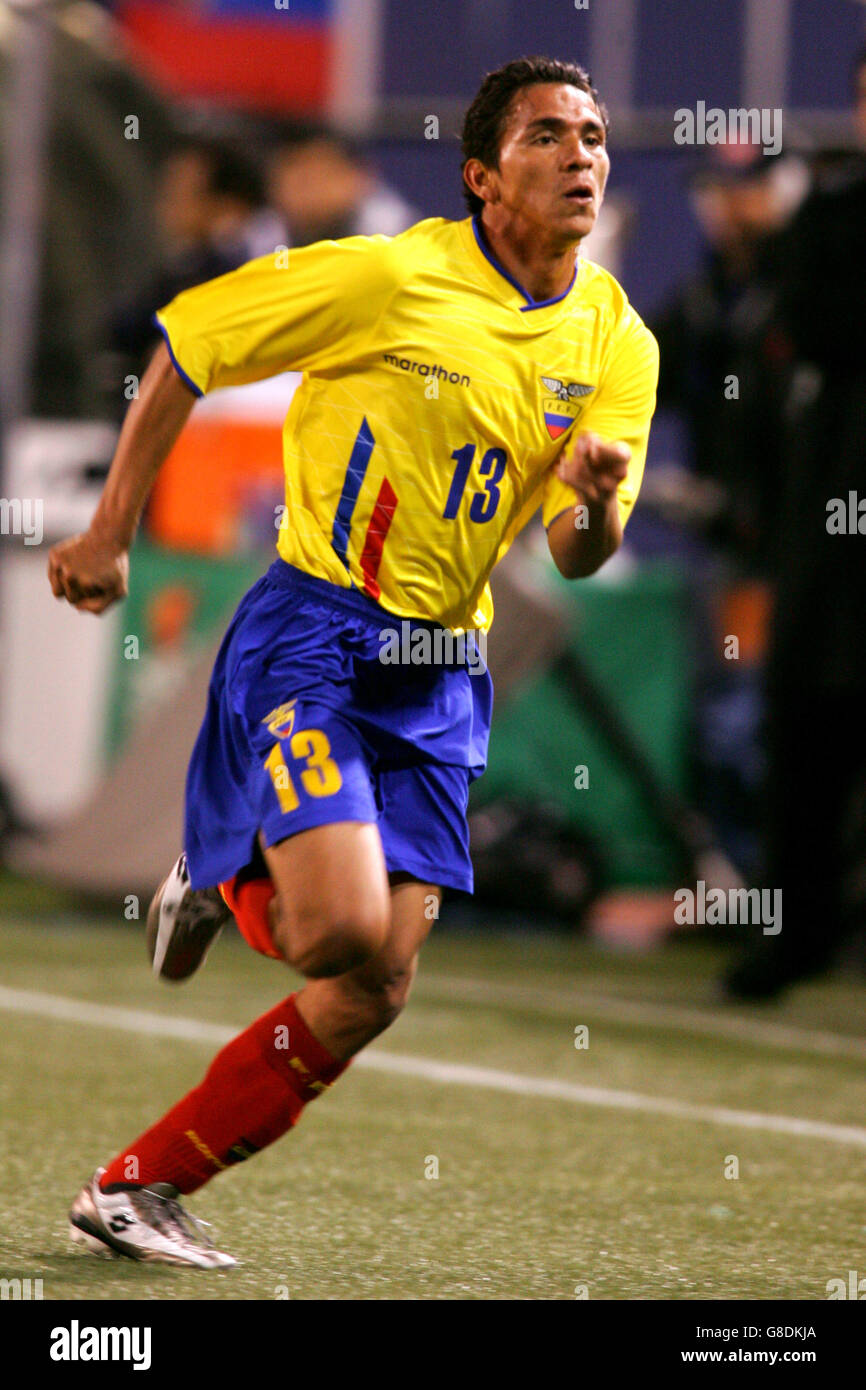 Soccer - International Friendly - Ecuador v Paraguay - Giants Stadium ...