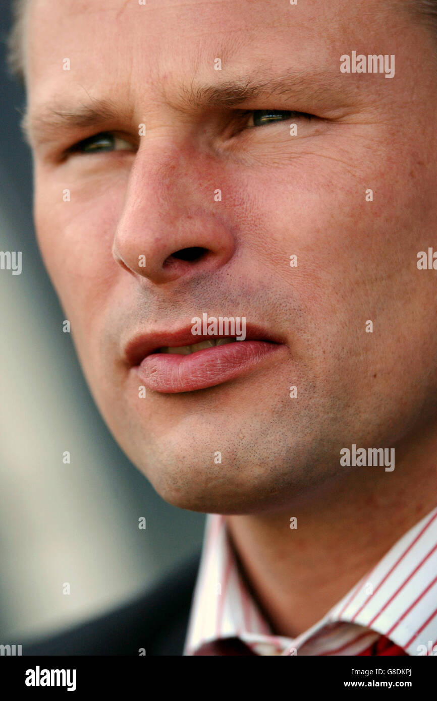 Fc groningen coach hi-res stock photography and images - Alamy