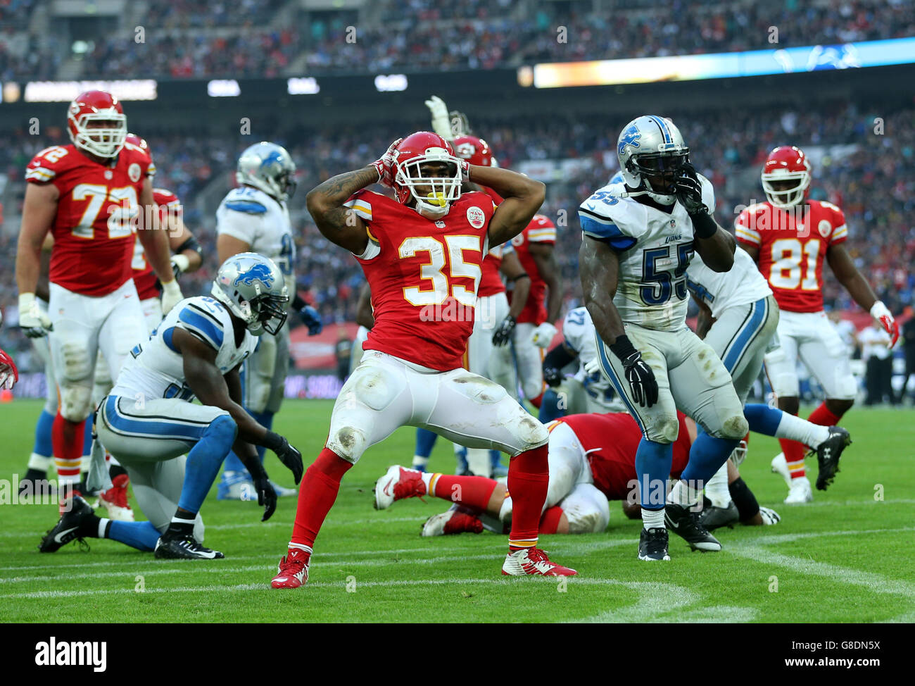 Sides third touchdown hi-res stock photography and images - Alamy