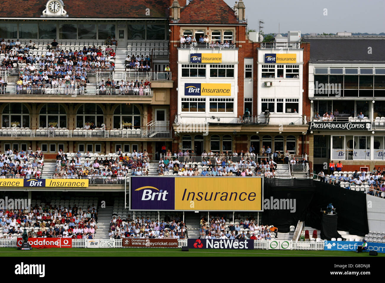 Cricket brit insurance board gv general view hi-res stock photography ...