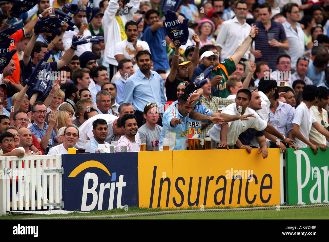 Cricket gv brit insurance board hi-res stock photography and images - Alamy