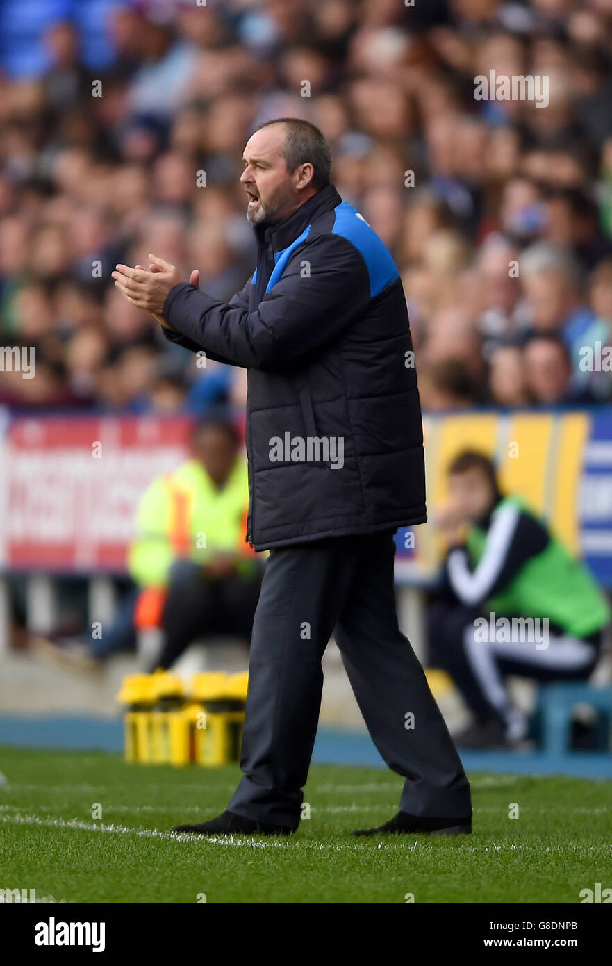 Reading Manager Steve Clarke gives instructions from the touchline ...