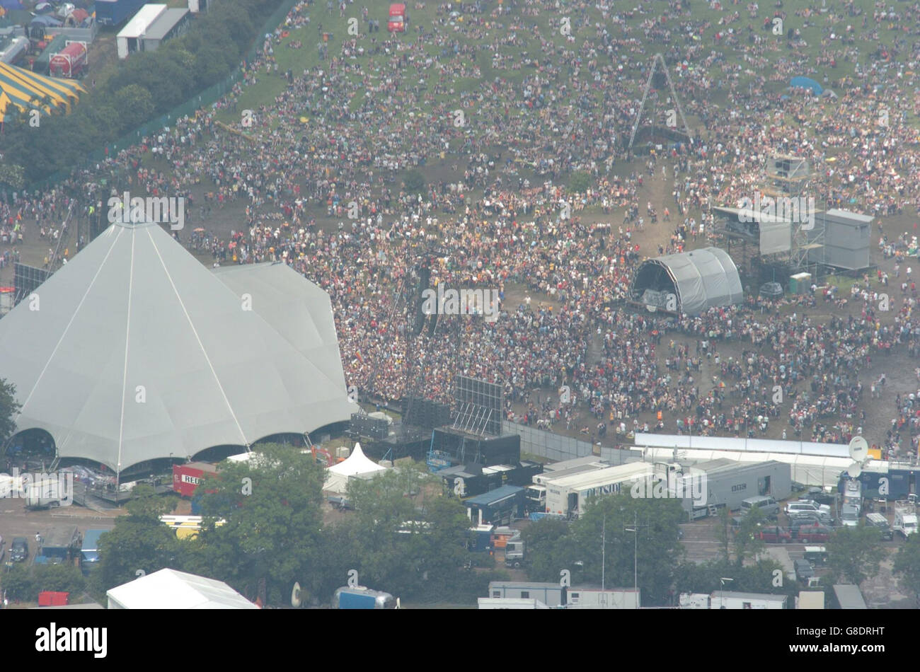 An aerial view of festival goers in front of the Pyramid Stage Stock ...