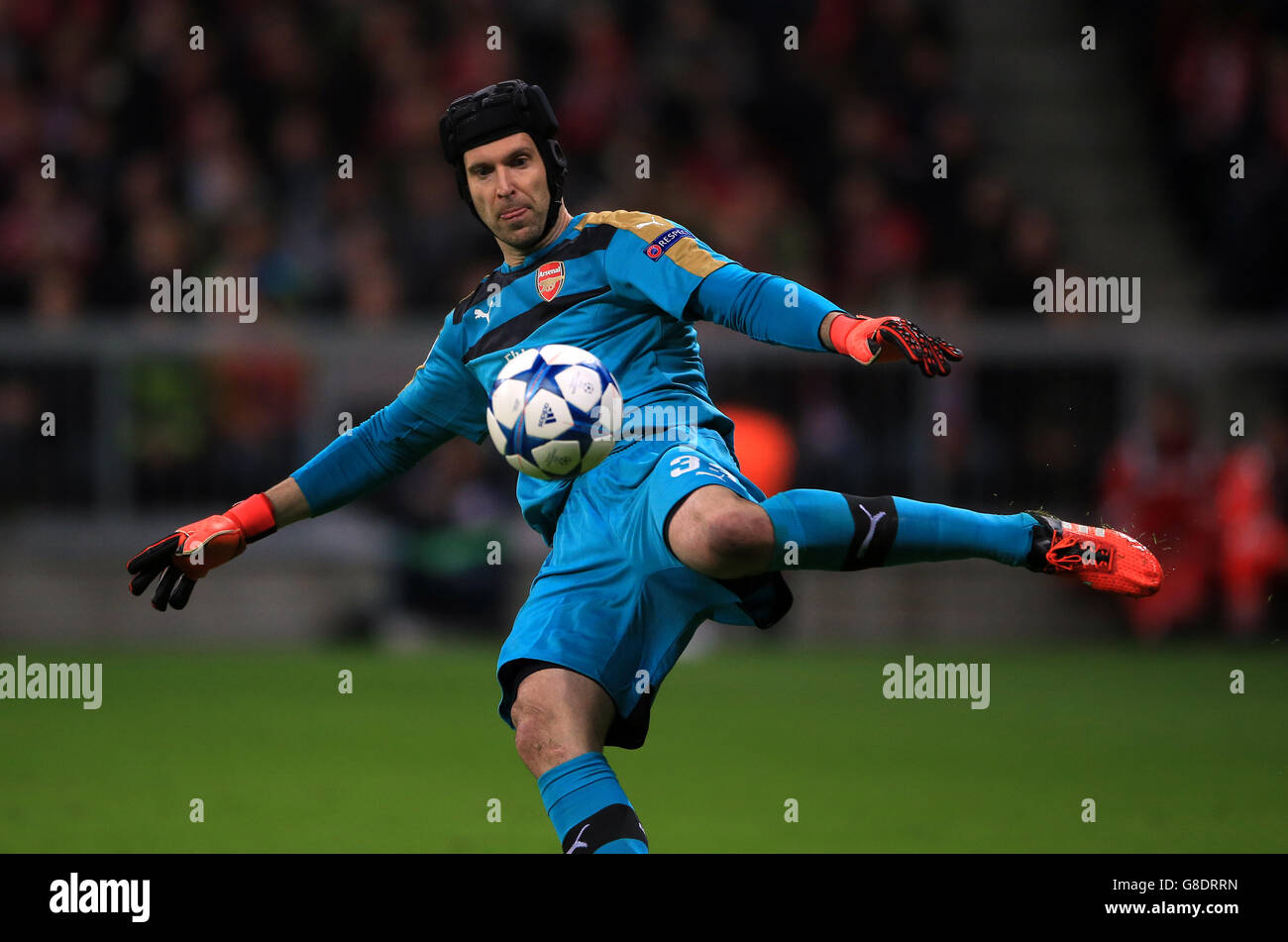 Arsenal goalkeeper petr cech hi-res stock photography and images - Alamy
