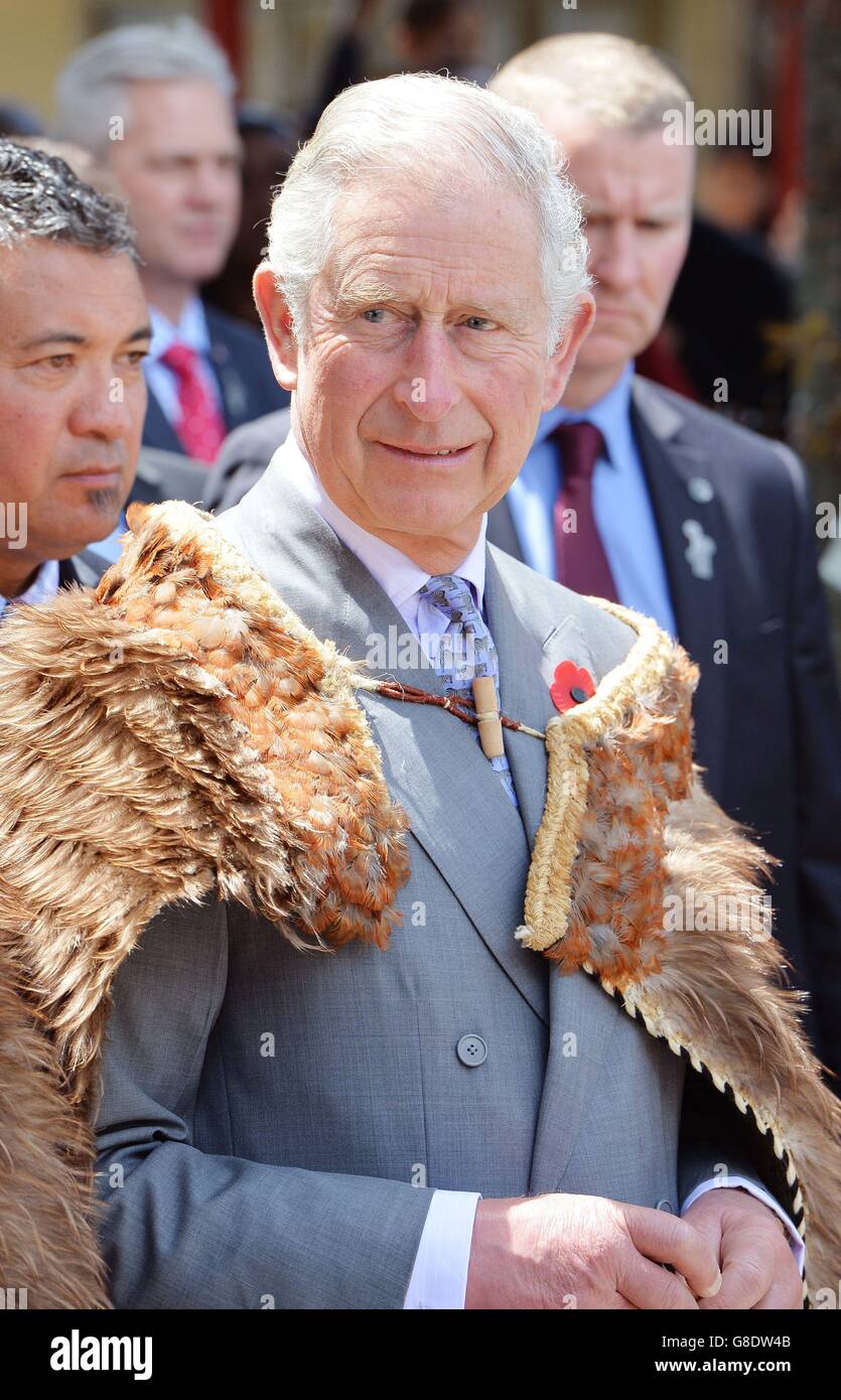 Wearing the korowai cloak hi-res stock photography and images - Alamy