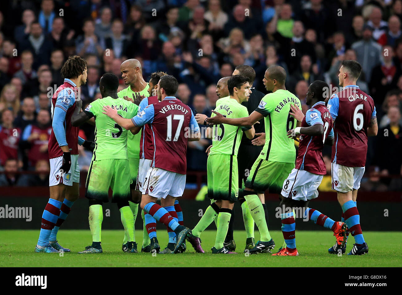 Full length argue football hi-res stock photography and images - Alamy