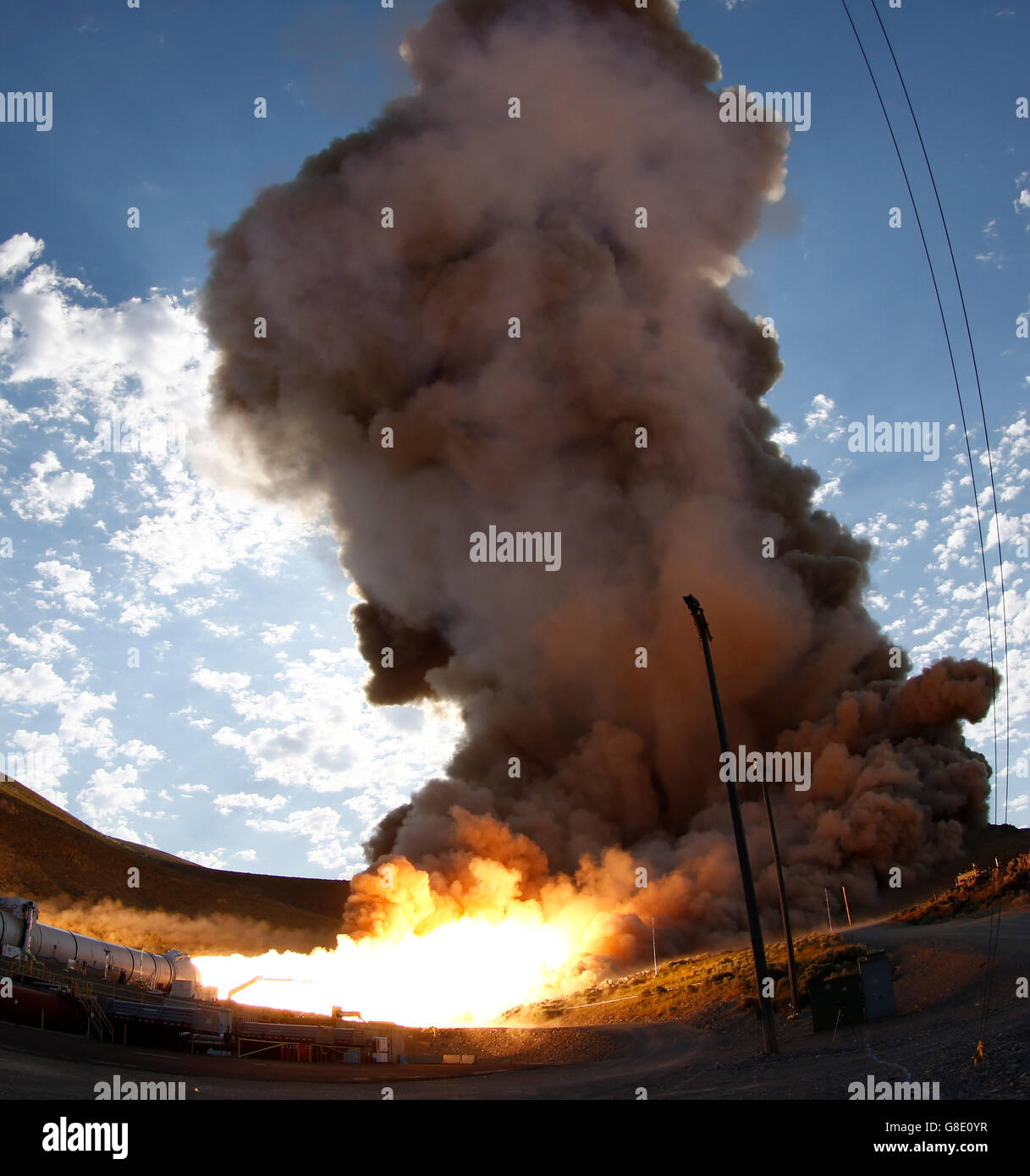 Rocket gases hi-res stock photography and images - Alamy