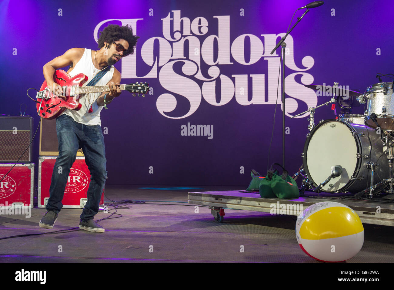 Neal tash hi-res stock photography and images - Alamy