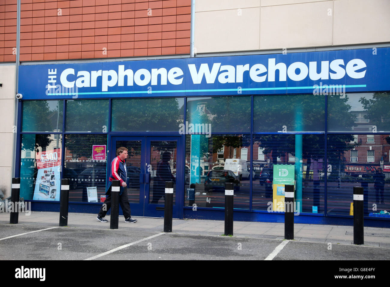 Dixons carphone logo hi-res stock photography and images - Alamy