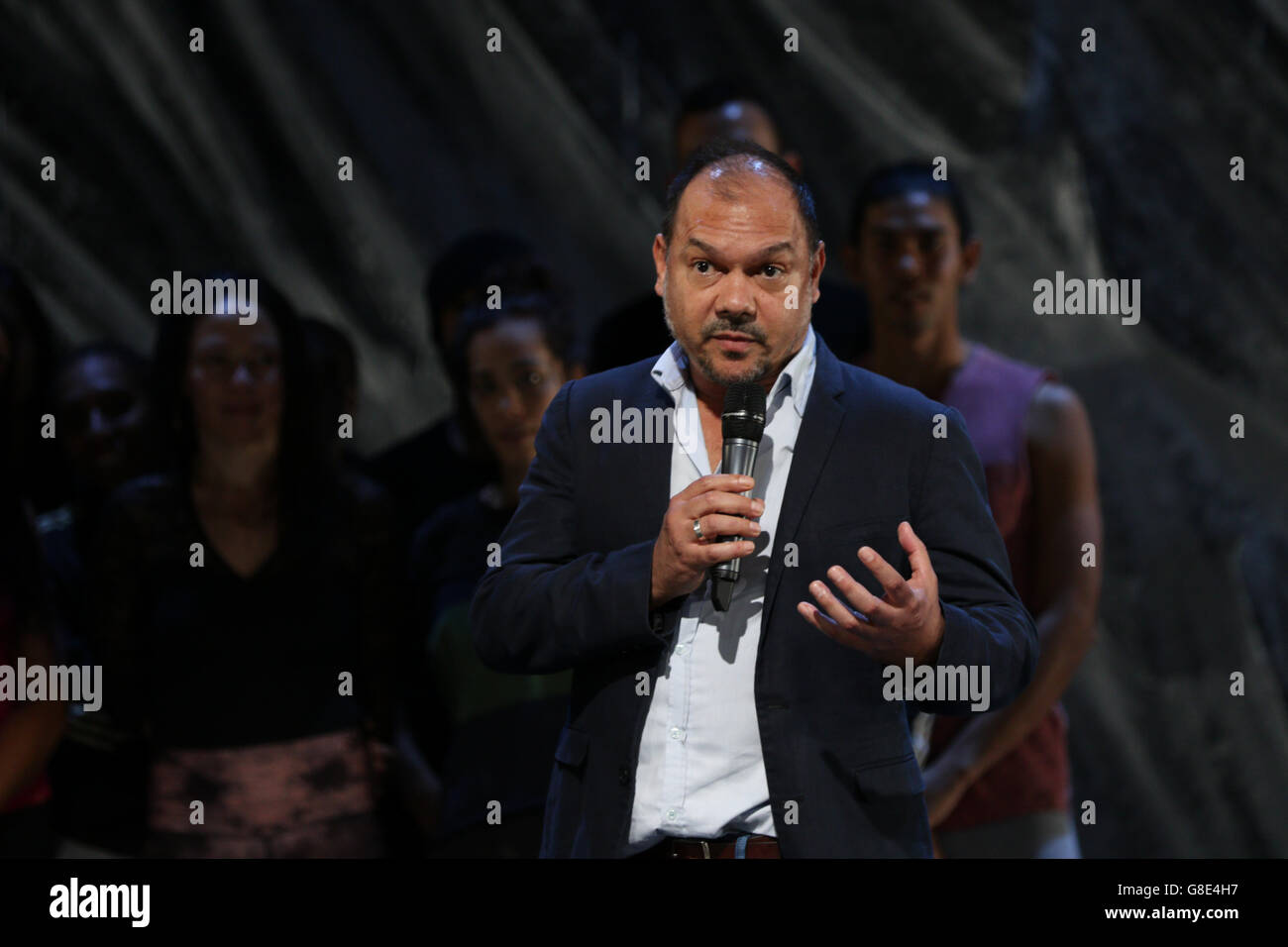 Bangarra dance theatre stephen page hi-res stock photography and images ...