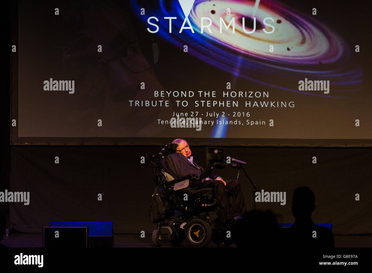 Professor Stephen Hawking giving a speech at the Starmus festival Stock ...