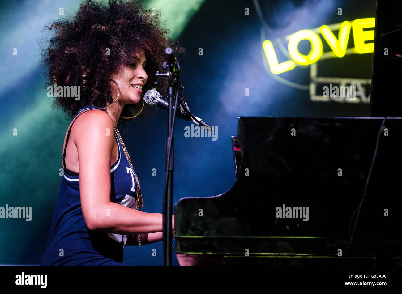 Kandace springs hi-res stock photography and images - Alamy