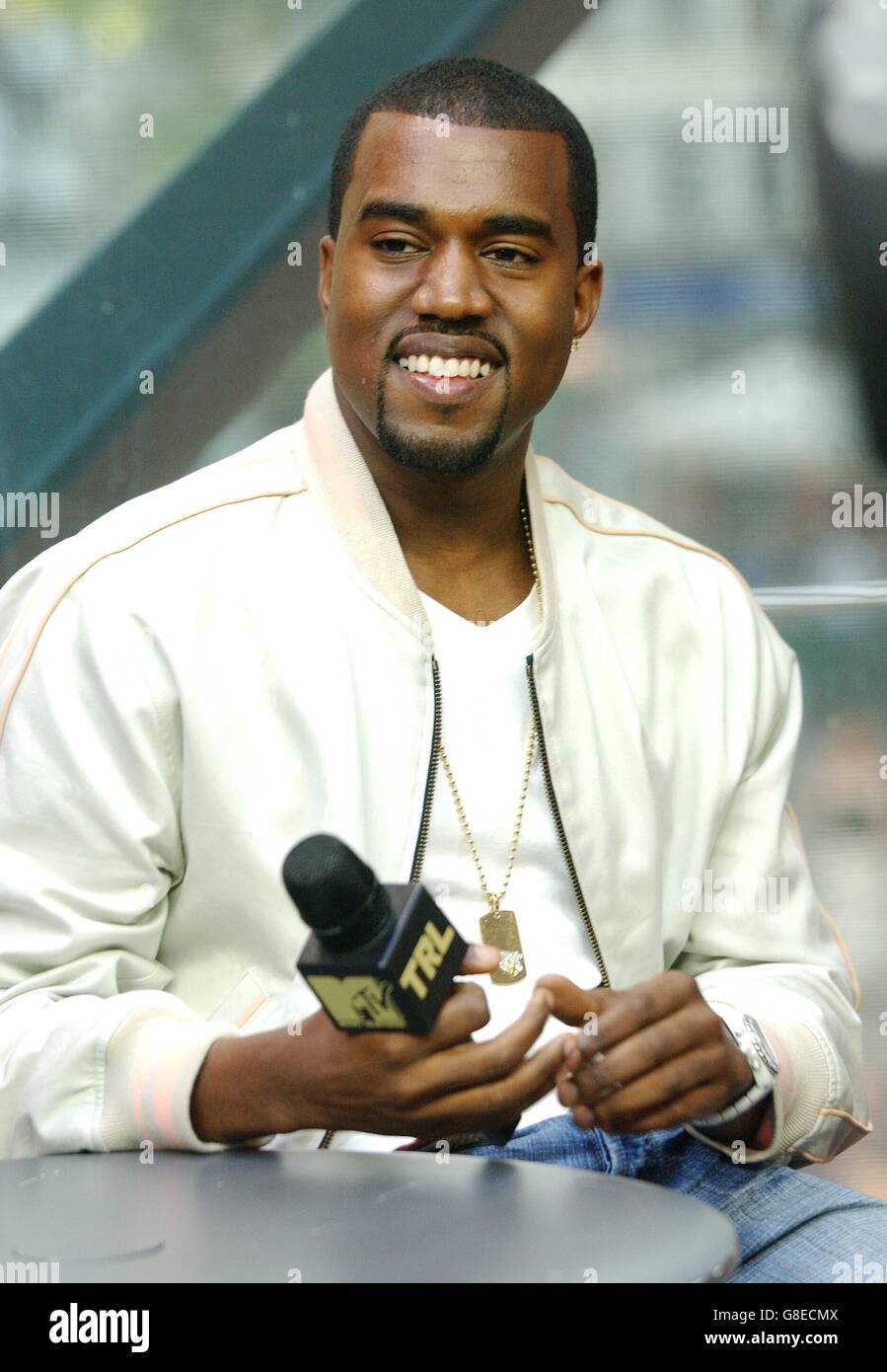 MTV TRL - Total Request Live Show - Leicester Square Studios Stock ...